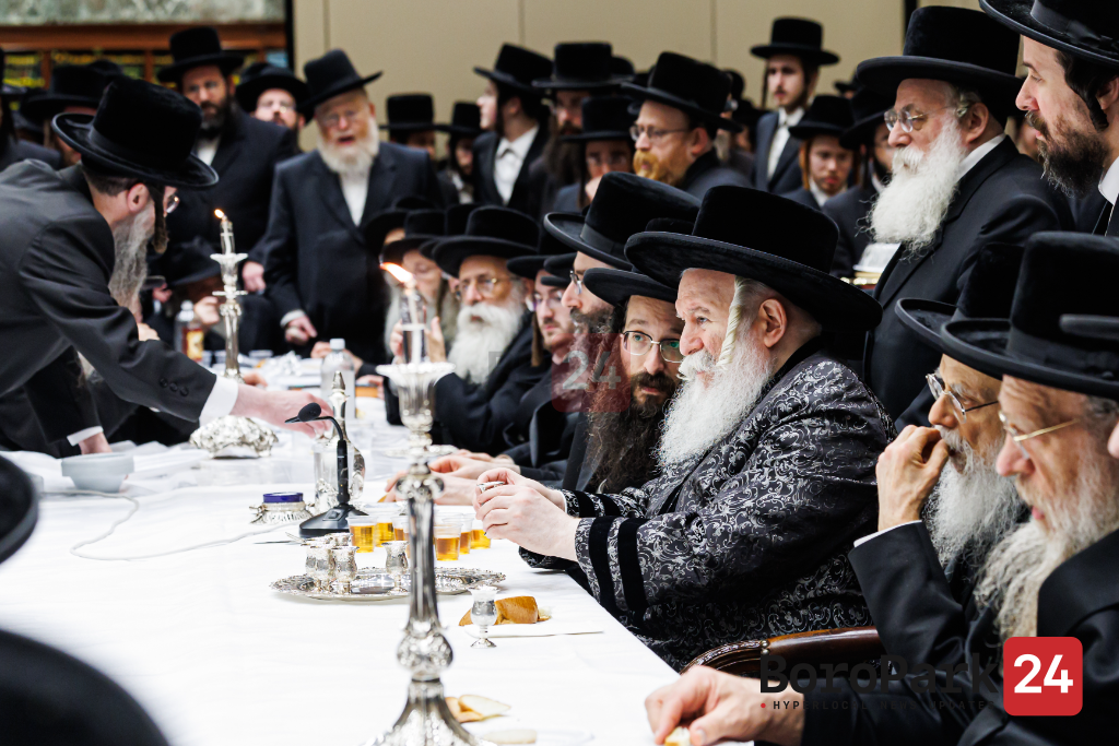 Photo Gallery: Yurtzat Of The First Bobover Rebbe Reb Shloime Zy"u in ...