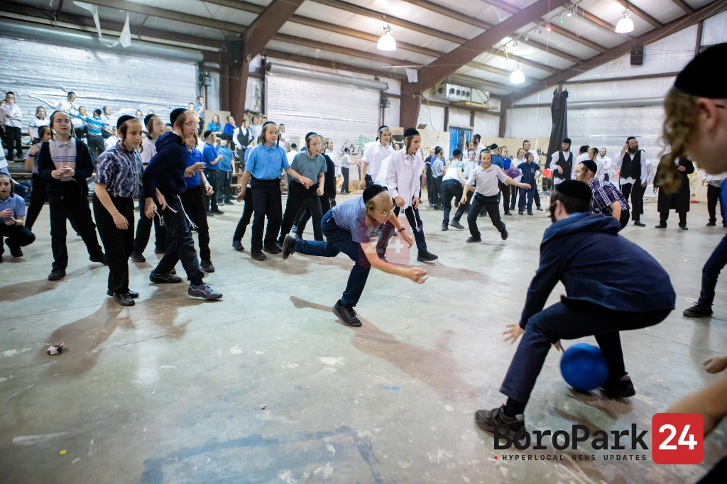 A visit at Camp Shalva Bobov – Boro Park 24