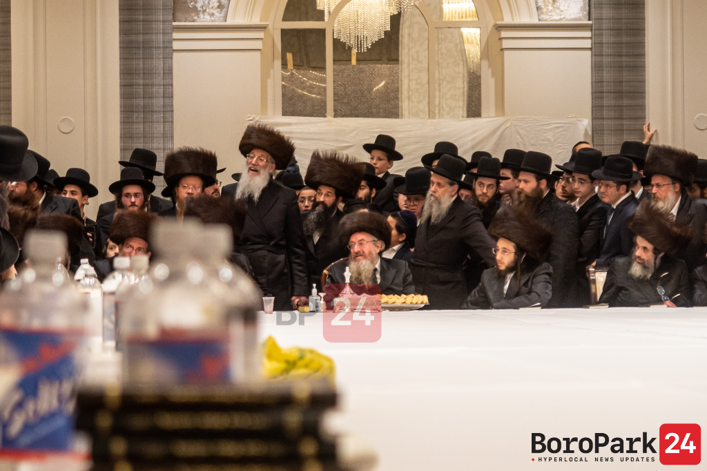 Photo Gallery: At Sheva Brachos for the Stoliner Rebbe's Grandchild ...