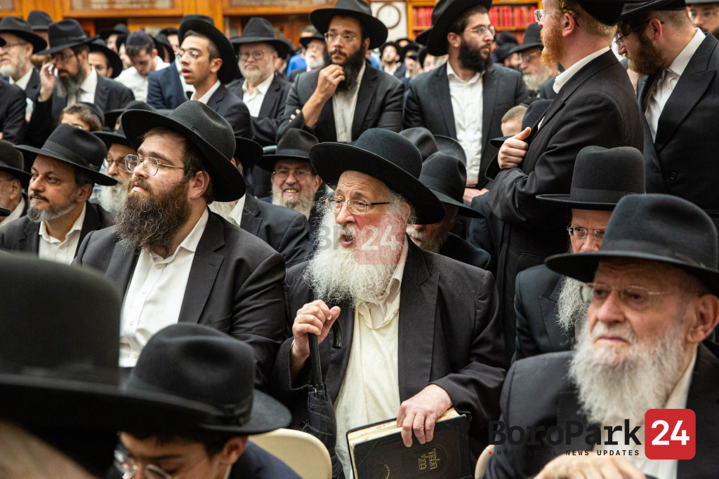 Photo Gallery: Levaye of Rav Aaron Schechter, zt”l, Rosh Yeshivas ...