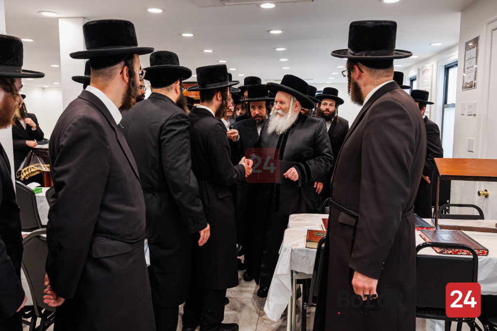 Photo Gallery: Bobov Rebbe Visits Linden, New Jersey – Boro Park 24