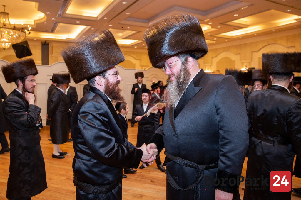 Photo Gallery: Wedding for son of Harav Meir Adler – Boro Park 24