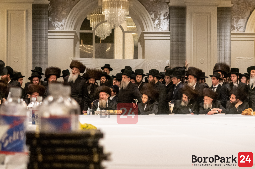 Photo Gallery: At Sheva Brachos for the Stoliner Rebbe's Grandchild ...
