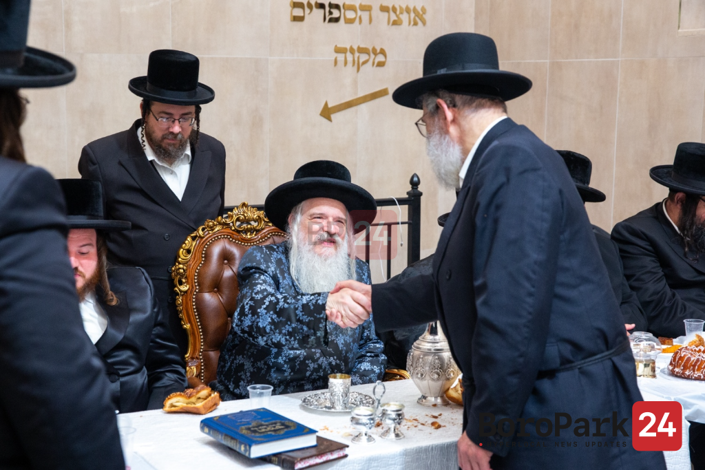 Photo Gallery: Yurtzeit of the Bluzhev Rebbe Zt”l by his son the ...