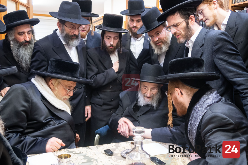 Photo Gallery: Toldos Ahron Rebbe Visits Hagaon Rabbi Moshe Wolfson Rov ...