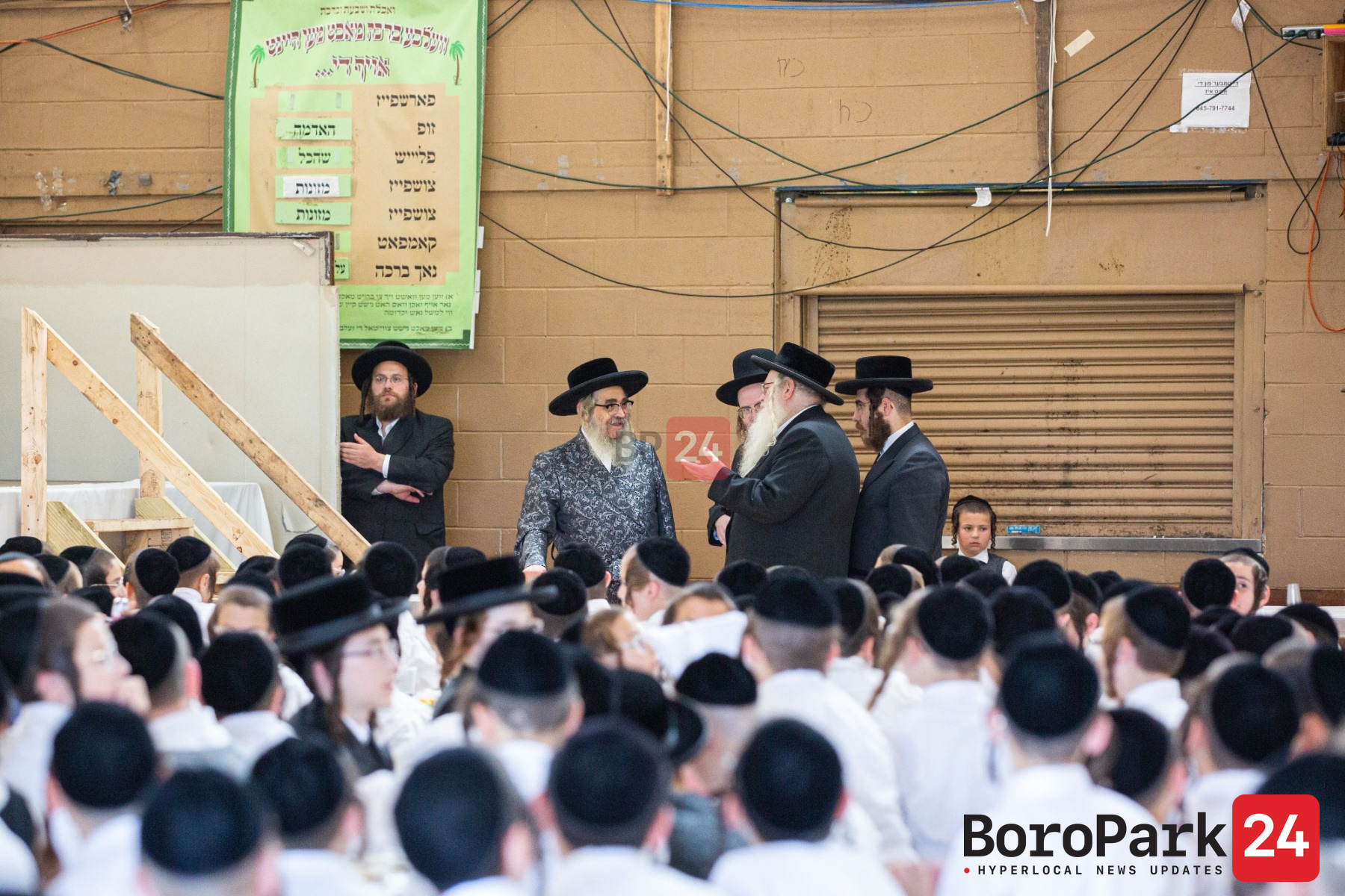 Satmar Rebbe Visiting Camp Rav Tov – Camp Nosson Tzvi D’Satmar in ...