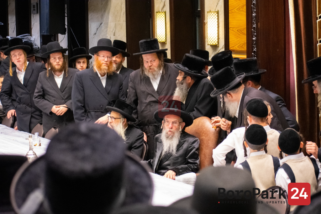Photo Gallery: Tzieschem Leshalom for the Slonim Rebbe in the Slonim ...