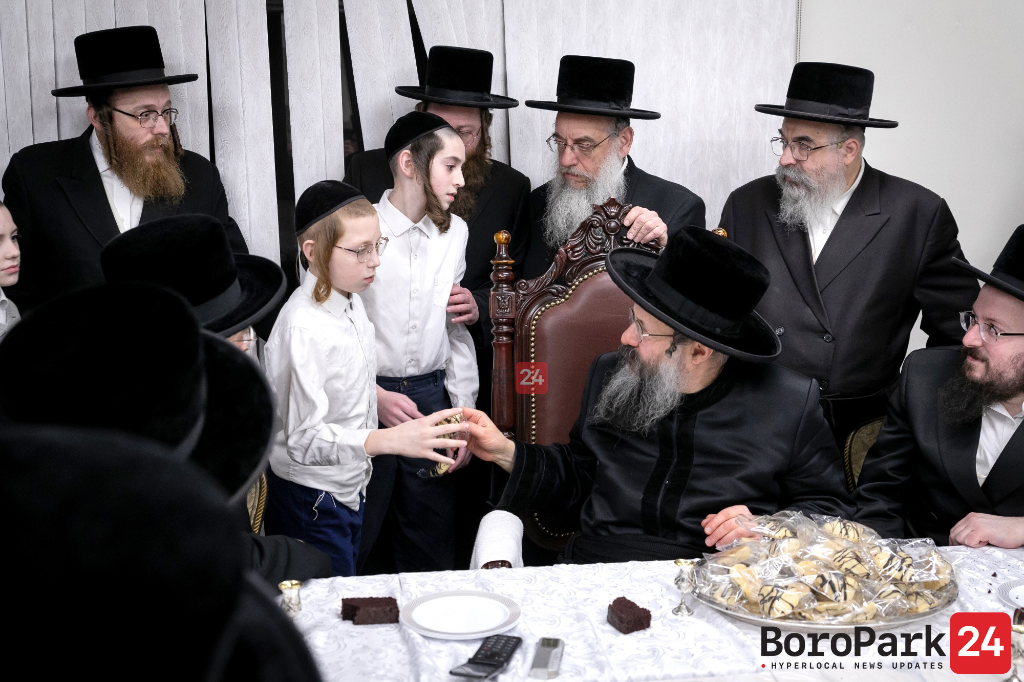 Bobov-45 Rebbe Visits the new Neighborhood of Bobov-45 Chasidim in ...