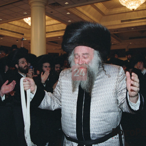 Photo Gallery: Throughout the years of Rav Shmelke Leifer, the Chusta ...