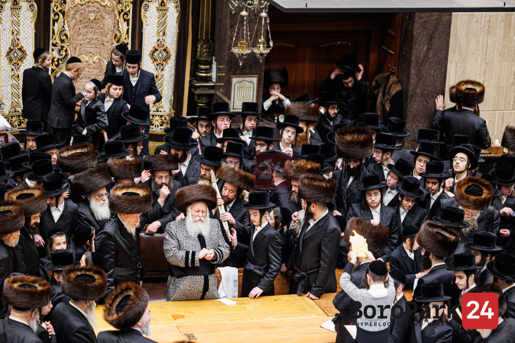 Bobover Rebbe Departing Today for Historic Visit to London – Boro Park 24