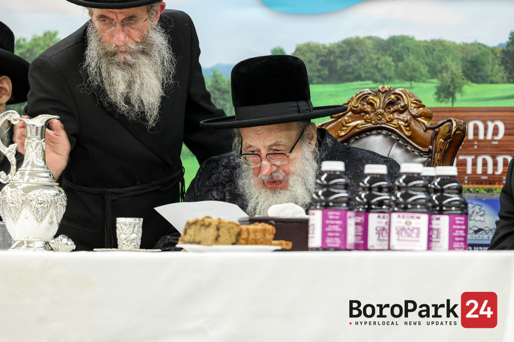 Photo Gallery: Spinka Rebbe in Spinka Camp – Boro Park 24